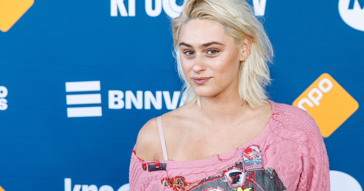 De kledingstijl van ‘Beste Zangers’ Bente Fokkens laat zien dat ze zich ...