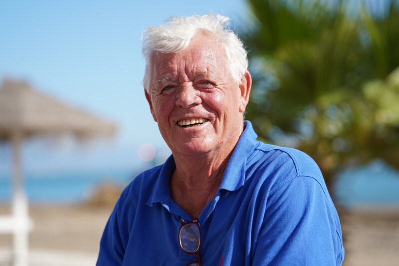 Op bezoek in Torremolinos bij Johnny Rep (72), die herstelt van ...