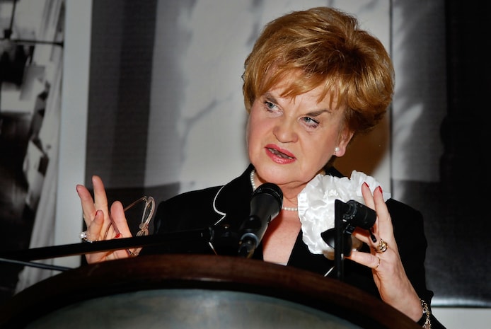 Cisca Dresselhuys (79) had op haar 19e MeToo-ervaring met agent: ‘Dit is ons allemaal overkomen ...