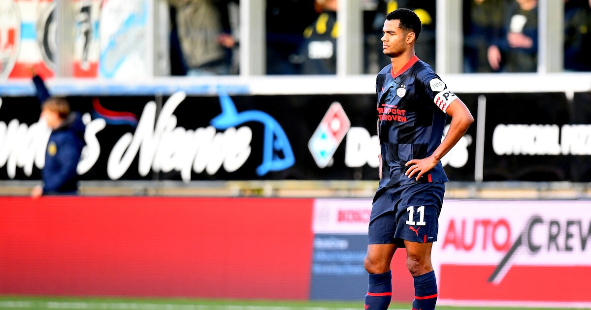 Chagrijn groot bij Cody Gakpo na blamage PSV: ‘Dit is dramatisch ...
