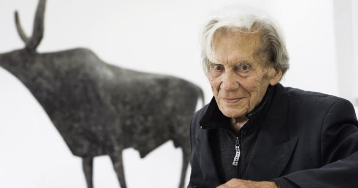 Beeldhouwer Hein Koreman uit Breda vandaag 90 jaar | Breda | AD.nl