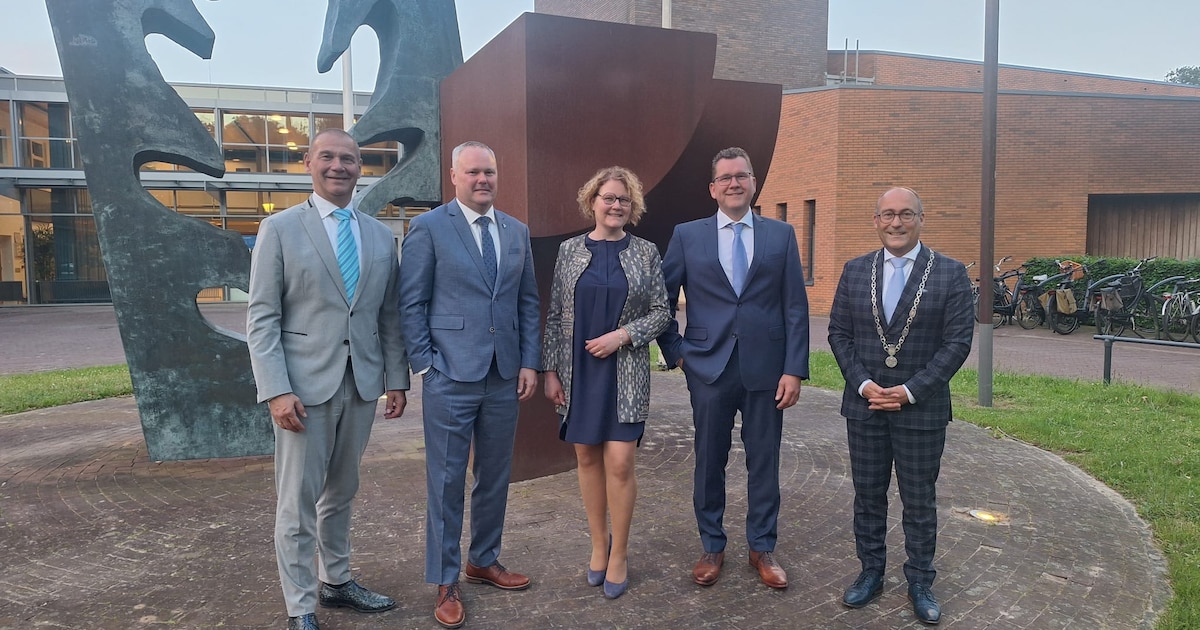 Aa en Hunze benoemt nieuwe wethouders | Regio | AD.nl