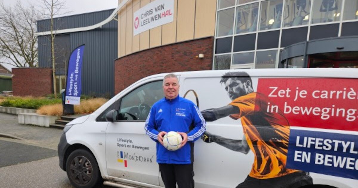 Collega’s van John die ALS heeft gaan voor hem lopend van Delft naar ...