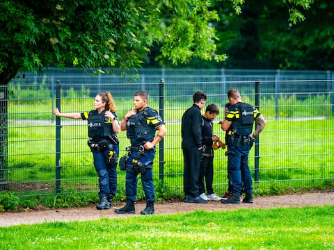 Politie houdt onterecht kinderen onder schot in Bospark | Regio | AD.nl