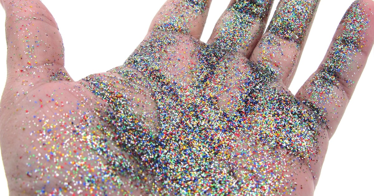 Envelop met glitters versturen razend populair | Bizar | AD.nl