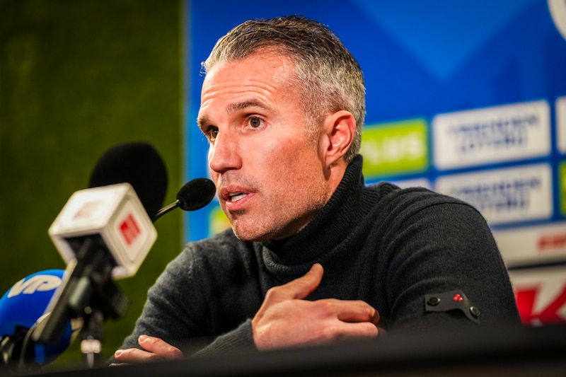 Robin van Persie na ‘Robin rot op’ vanuit het uitvak: ‘Ik geloof het ...