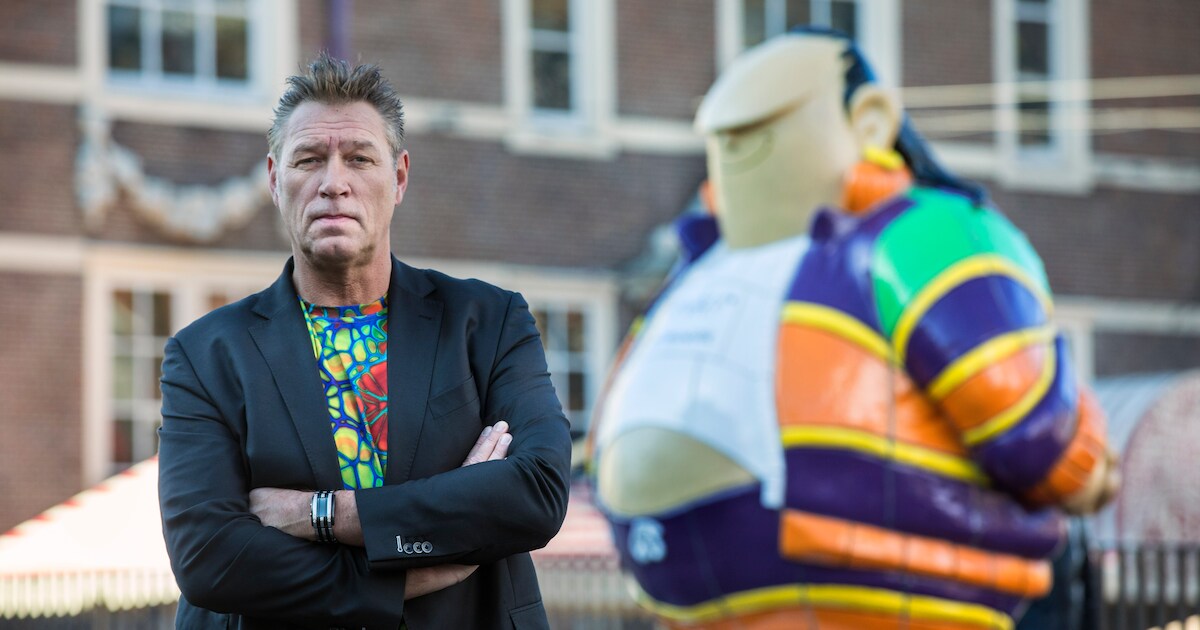 Sjaak Bral is nieuw boegbeeld van Haagse bibliotheken | Regio | AD.nl