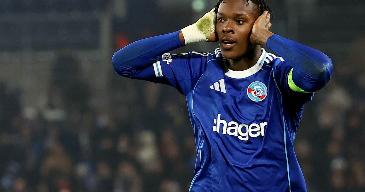 Oran­je-spits Emmanuel Emegha door zijn club geschorst: ‘Ik weet dat ik ...