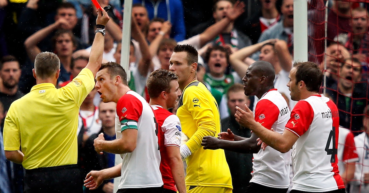 Rampdebuut in de Kuip: hoe de veelbelovende carrière van Jordy van ...