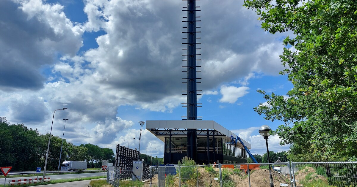 PVV wil dat provincie stokje steekt voor ledschermen aan A59 bij Geffen ...