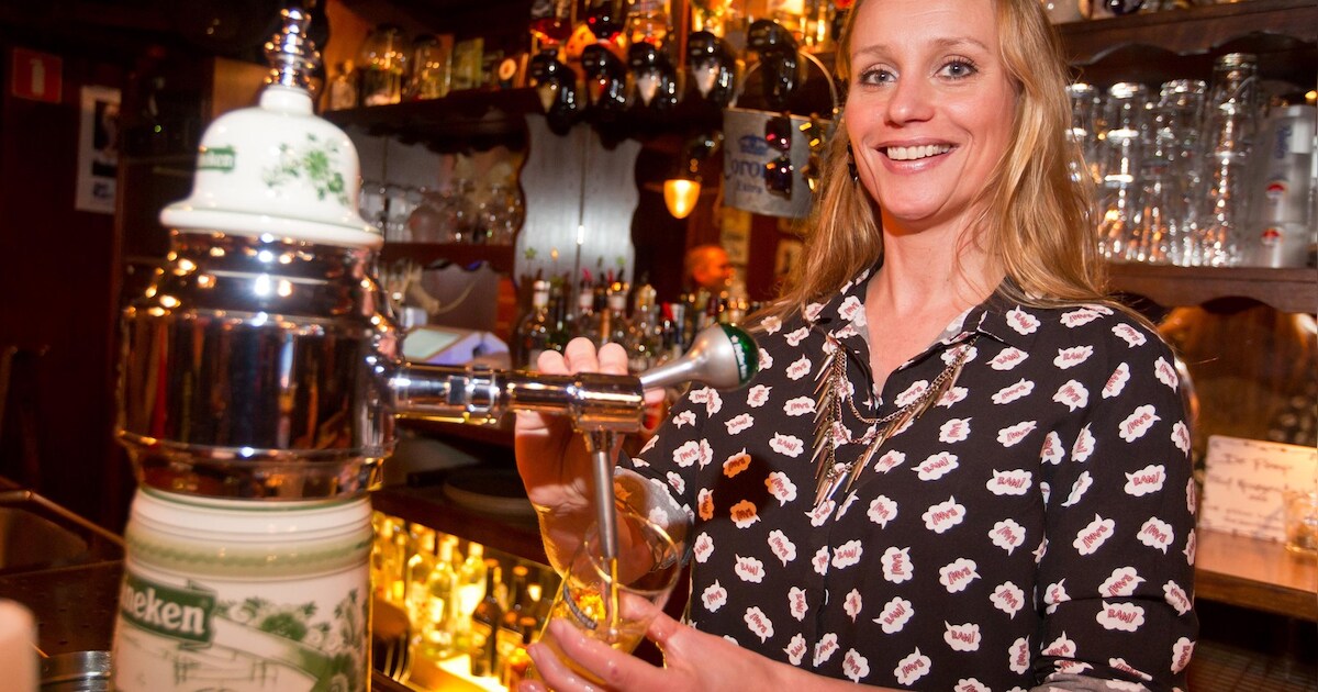 Nicole wil haar leven terug en zet café te koop | Binnenland | AD.nl