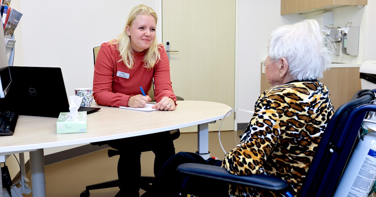 Inloopspreekuur Welzijn van start in Reinier de Graaf: ‘Praten helpt beter dan pillen’ | Delft ...