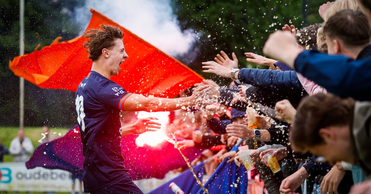 SV Losser flikt het opnieuw: promotie na een ijzersterke finale tegen ...