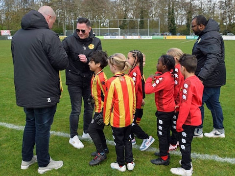 Lezers over tekort aan vrijwilligers bij sportclubs: ‘De leden denken ...