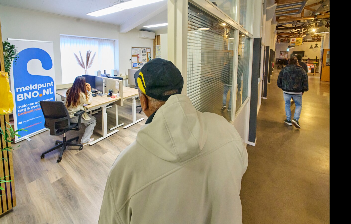 Van een bierblikkenzee tot een tribune vol vrienden: Remco kwam er weer ...