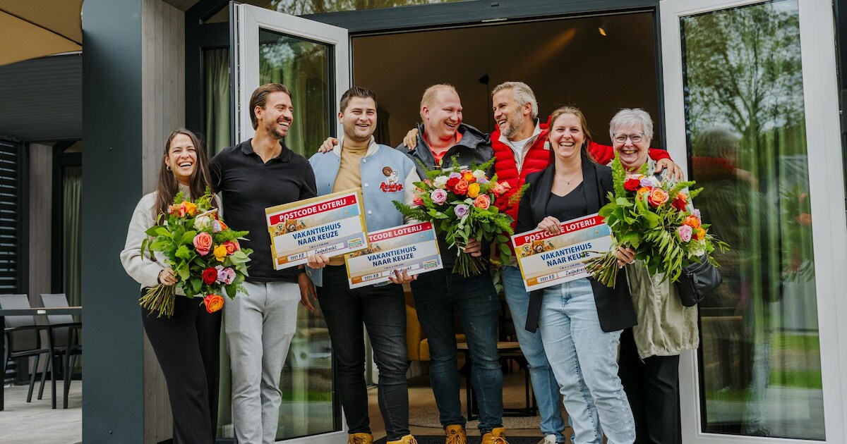 Geluksvogels uit Zwijndrecht winnen vakantiehuis bij Postcode Loterij | Zwijndrecht | AD.nl