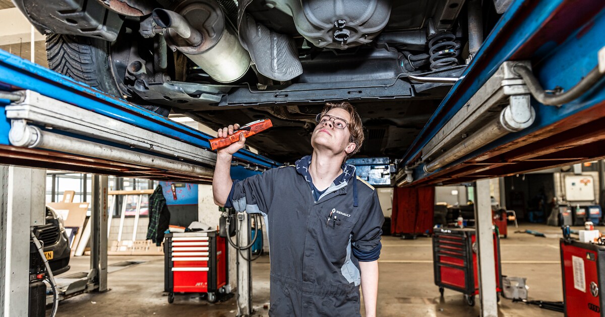 Dit wordt allemaal gedaan bij een kleine beurt | Auto | AD.nl