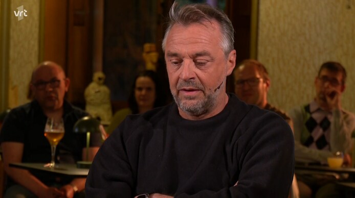 Tom Waes reageert verslagen in zijn eerste verschijning op tv na zwaar ...