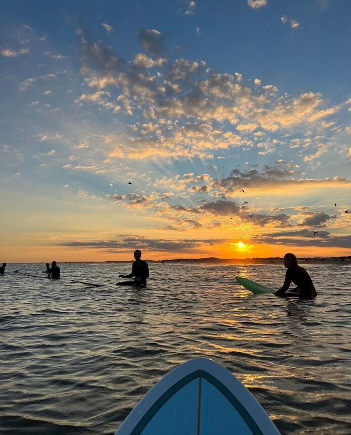 Zorgen over giftige stof in zeeschuim Hoek van Holland: ‘Het is ...