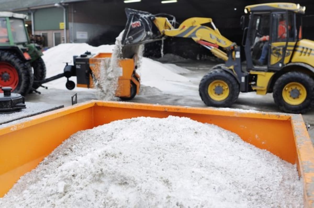 Groesbeek strooit alleen hoofdwegen | Nijmegen | AD.nl