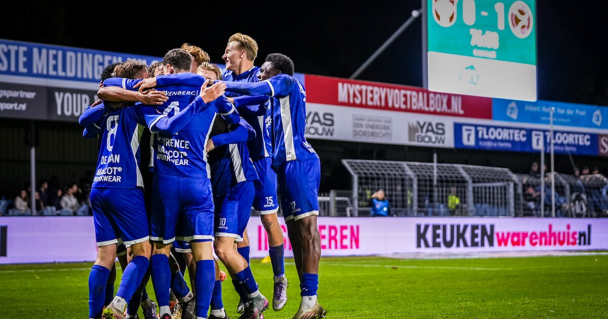 Almere City deelt volgende tik uit aan FC Dordrecht en Dirk Kuyt, Jong ...