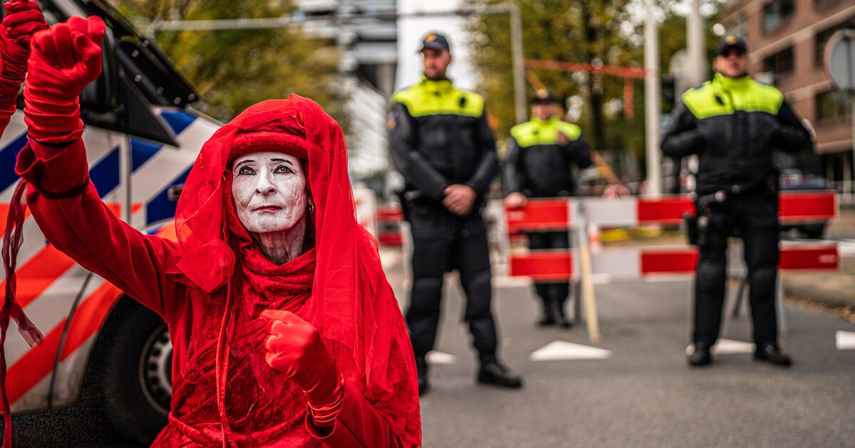 Boetes geëist tegen ‘klimaatliefdespaar’ voor protestacties: ‘We ...