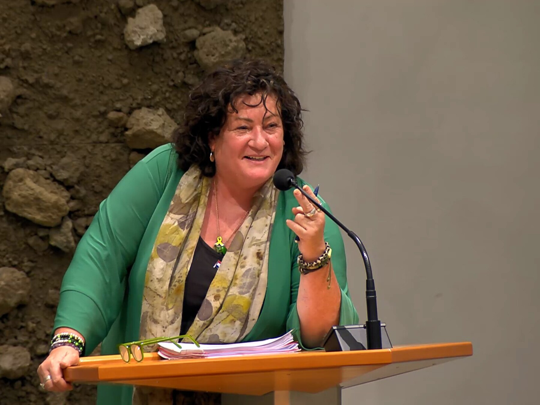 TERUGLEZEN | Twee Nederlandse tieners opgepakt voor Russische spionage, ouders verbijsterd ...