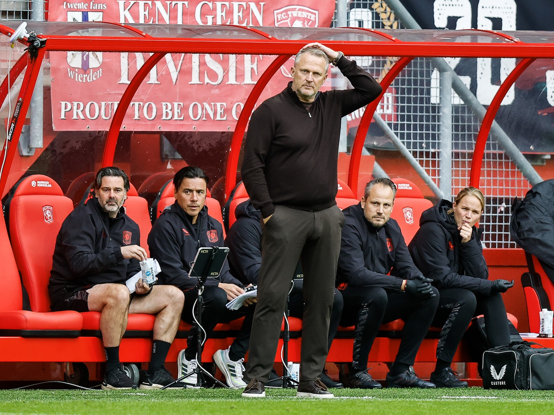 Met één zin typeerde Peter Bosz de chaotische topper tussen PSV en Ajax | Voetbal | AD.nl