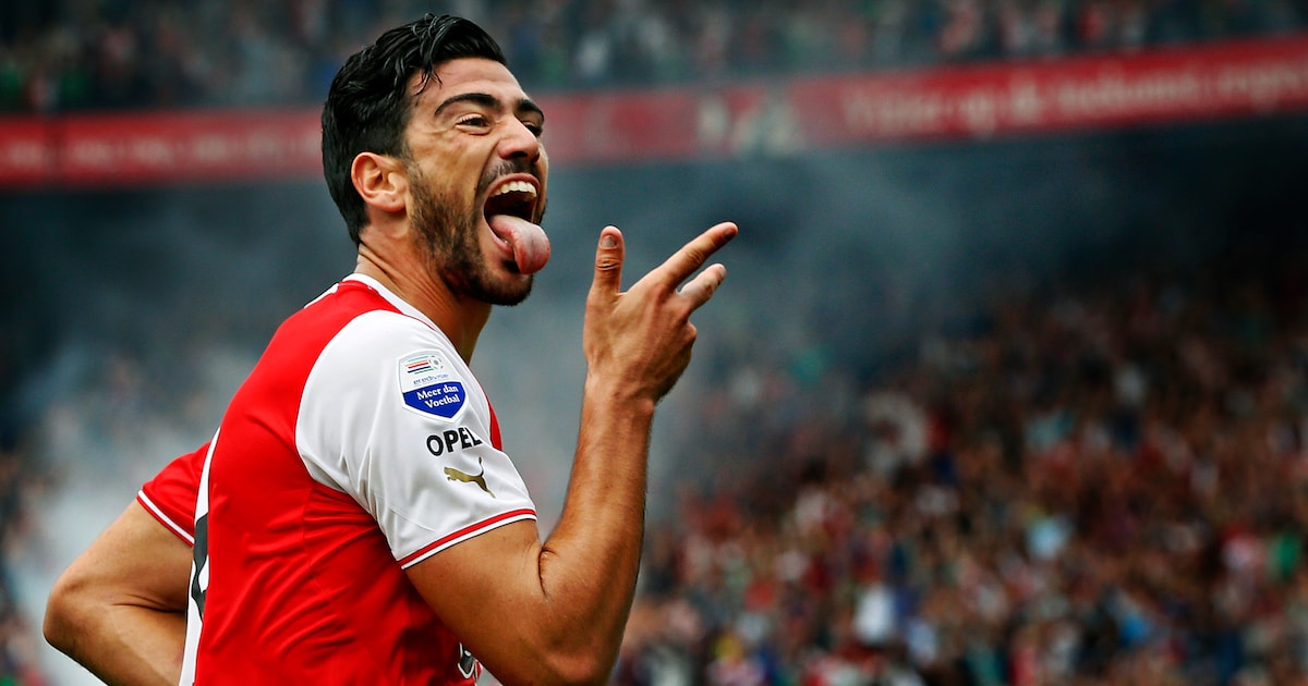 Graziano Pellè en Pierre van Hooijdonk in actie in Legends-wedstrijd ...