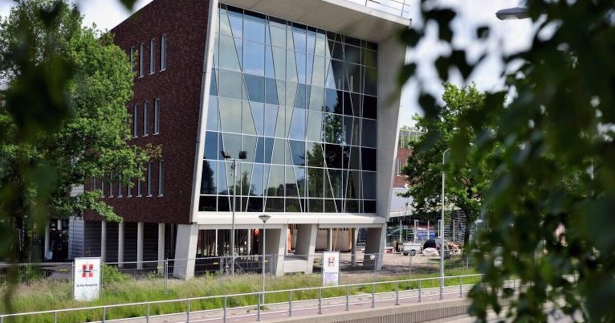 Schots en scheve, maar schone school | Regio | AD.nl