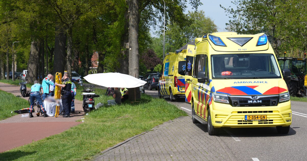 Twee gewonden bij botsing fiets en scooter in Meppel | Meppel | AD.nl