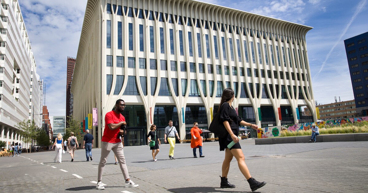 Weekje raadsenquête: Piano Residentie Orkest zakt door vloer en bouwer ...