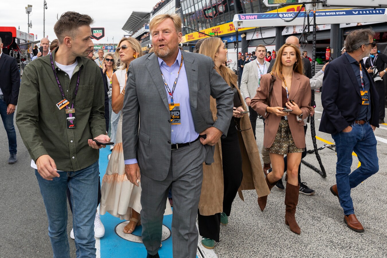 Hij ontdekte de foute appjes van Horner en volgt Verstappen op de voet ...