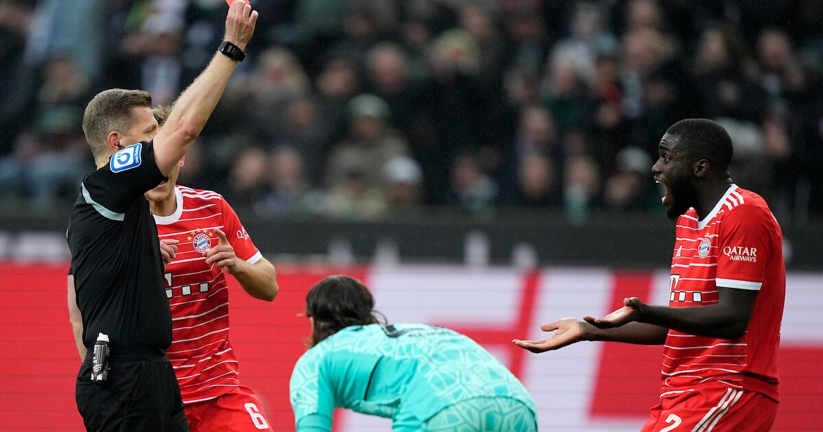 Pijnlijke nederlaag voor tiental Bayern bij basisdebuut Daley Blind en ...