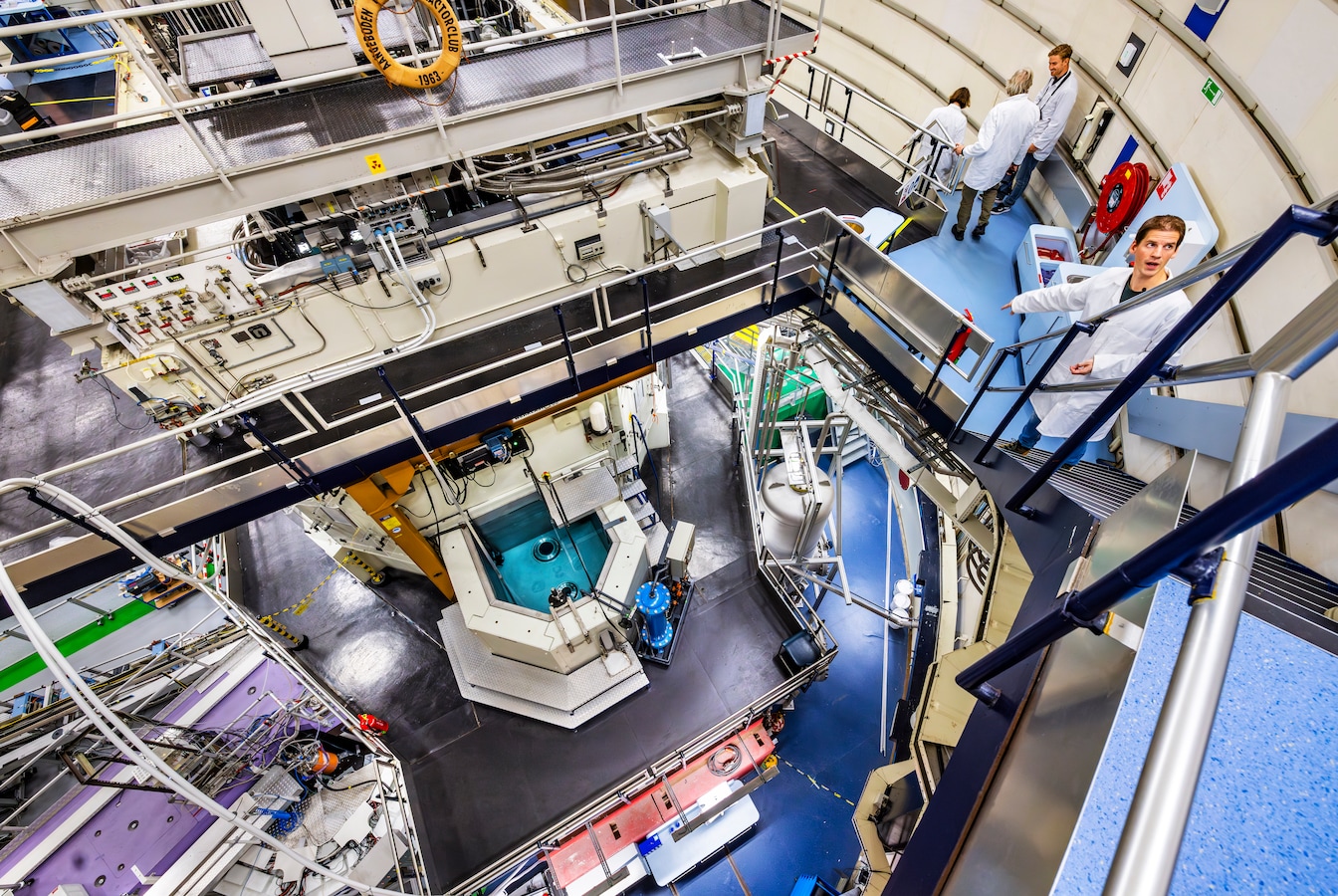 Van kweekvlees tot kankerbehandeling: de kernreactor in Delft is ...