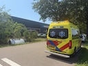 Oudere vrouw rijdt droge sloot in met auto bij Elsendorp, mogelijk ...