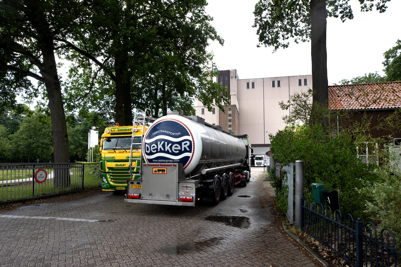 Veevoederbedrijf in De Rips kan en wil overlastgevende ...