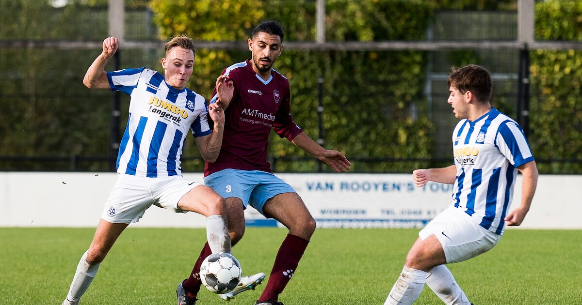 Woerden verdedigt in restant voorsprong met twee man extra: ‘Beginnen met vrije trap tegen ...