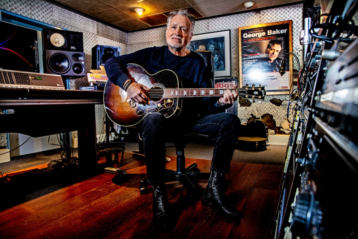 50 jaar later is hit van George Baker (80) weer actueel dankzij TikTok ...