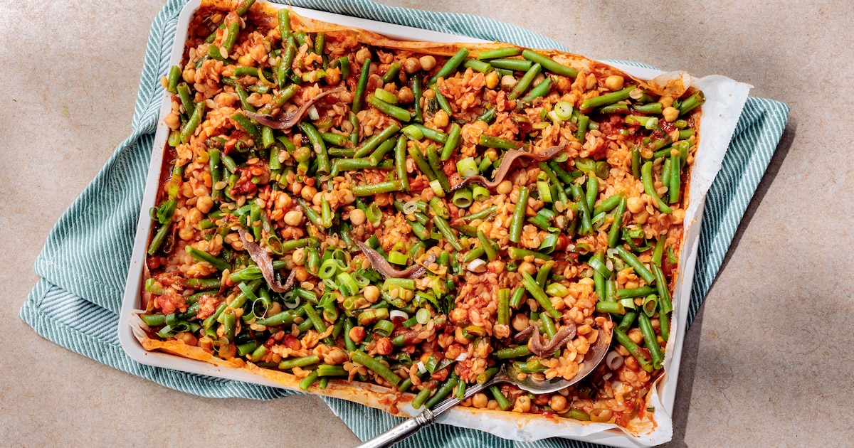 Wat Eten We Vandaag: Traybake met orzo, bonen en ansjovis | Koken ...