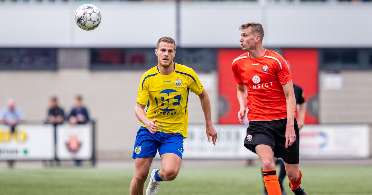 Om met zijn vrienden te voetballen, doet Kevin Quint (24) liefst vier ...