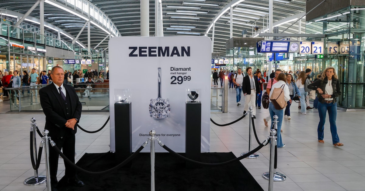 Zeeman-diamant op station Utrecht Centraal voor het eerst in het echt ...