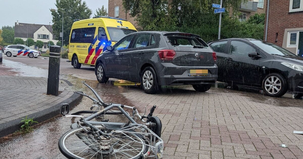 Fietser gewond na botsing met automobilist in Doetinchem | Doetinchem | AD.nl