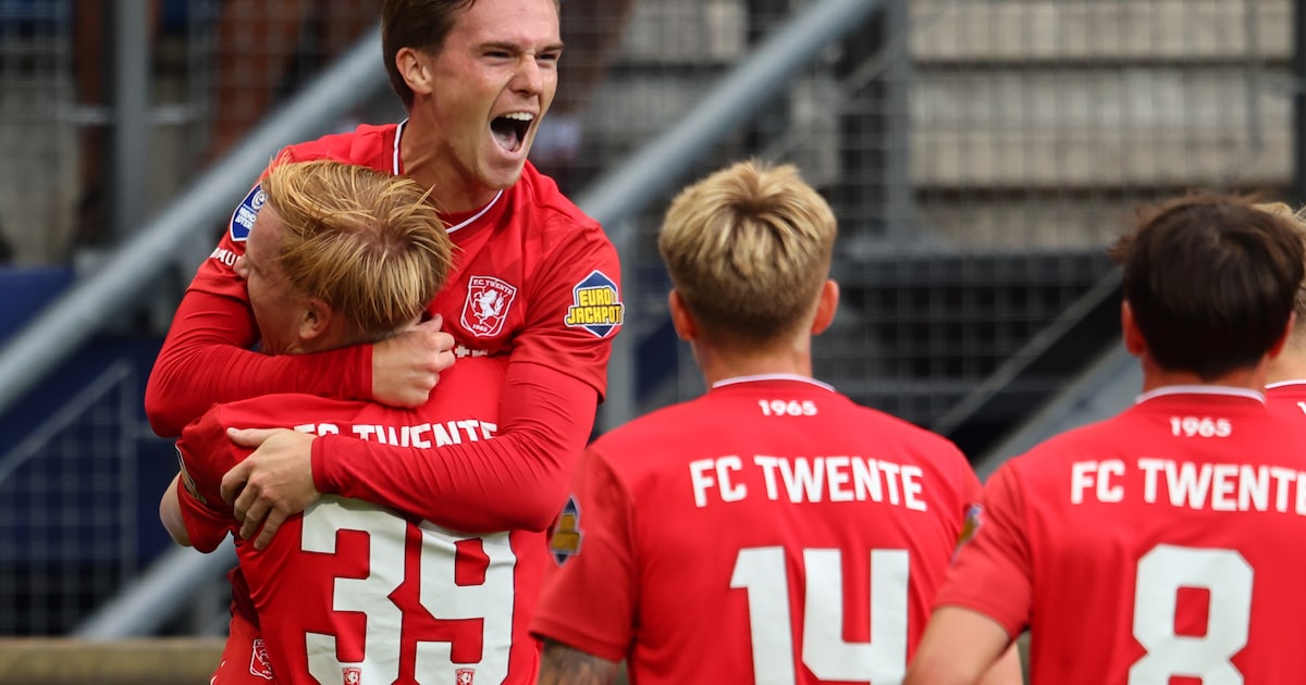 Gebroeders Rots helpen FC Twente aan eerste zege, Luuk Brouwers krijgt ...