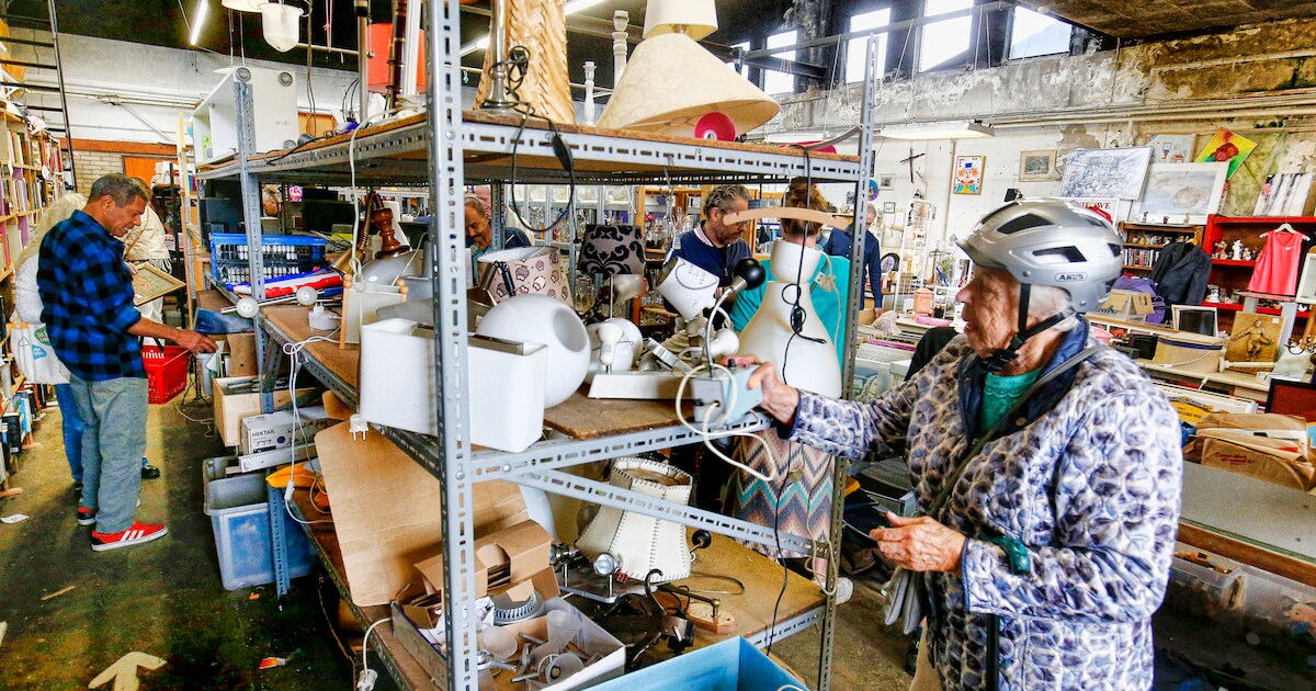 Nooit meer kringloopspulletjes uit Breukelen: ‘Kijken hoe we ons ...