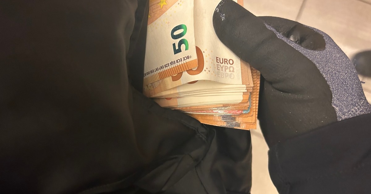 Nederlander pakt met 100.000 euro de trein naar Praag voor aankoop dure ...