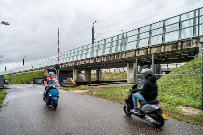 Balen, hogesnelheidstrein blijft bij Rijpwetering tóch 80 kilometer per ...