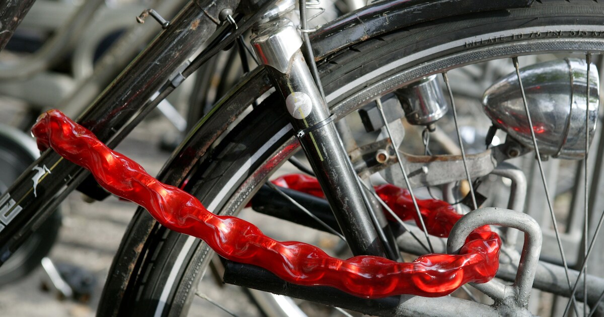 Dieven stelen fietsen uit afgesloten garage van appartementen: ‘Ook die ...