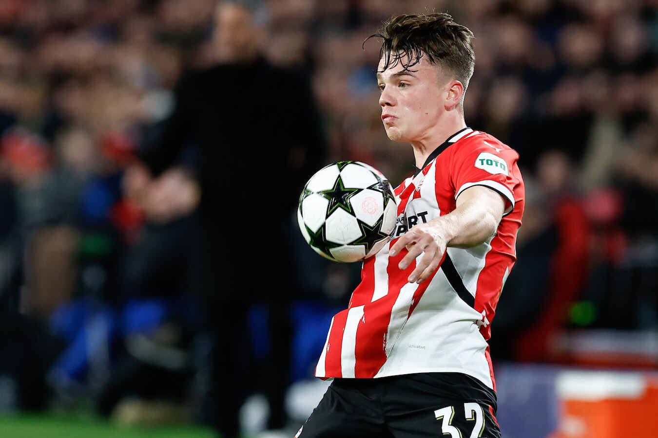 Matteo Dams (22) over zijn doorbraak bij PSV én miljoenentransfer naar ...