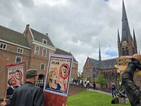 Twee tegendemonstraties bij jongerencongres van forum in Woerden ...